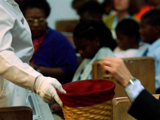 Church Sends Collection Plate the Other Way – NBC Chicago