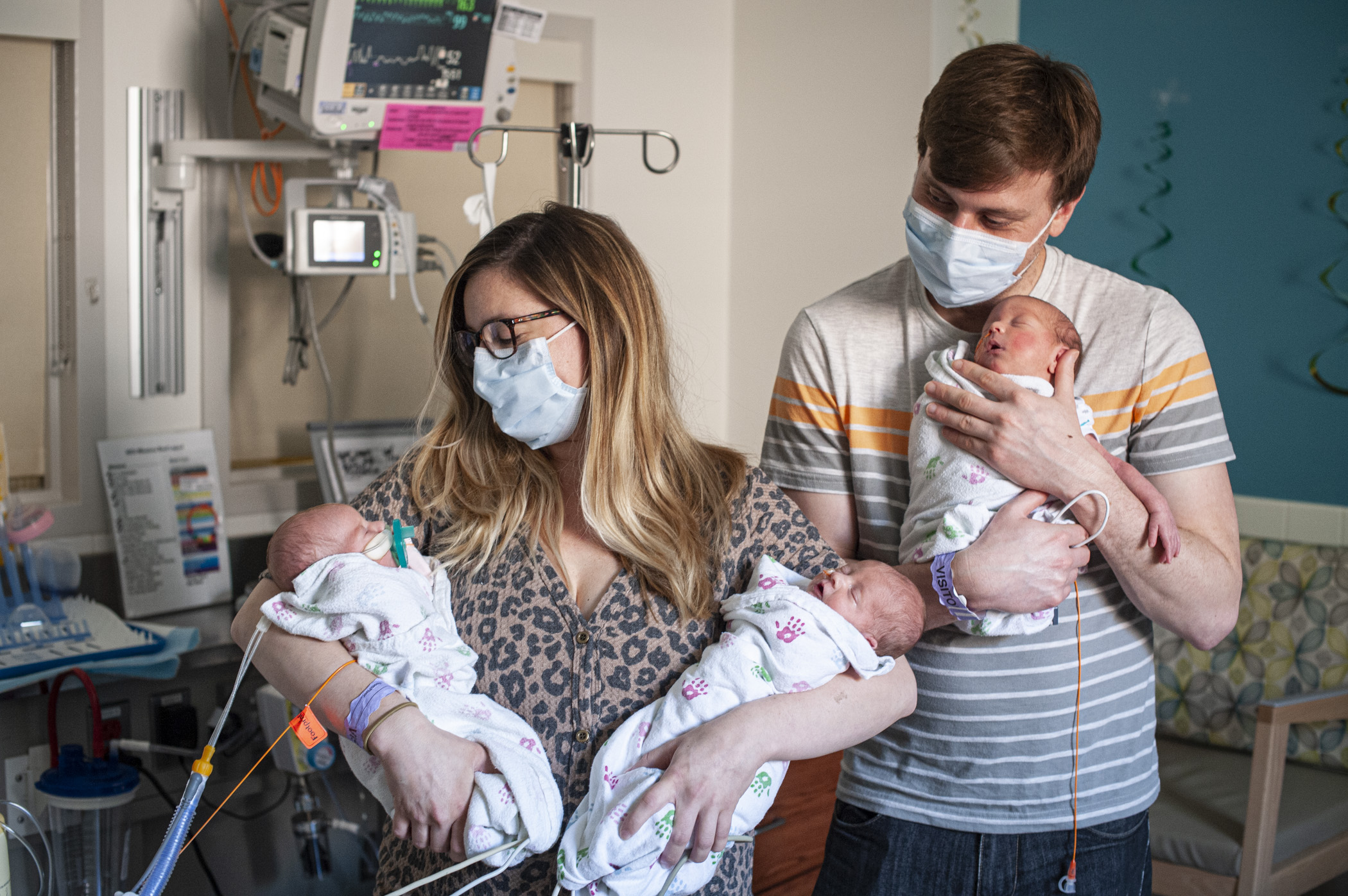 Photos: Chicago NICU Nurse Gives Birth to Triplets During Pandemic ...