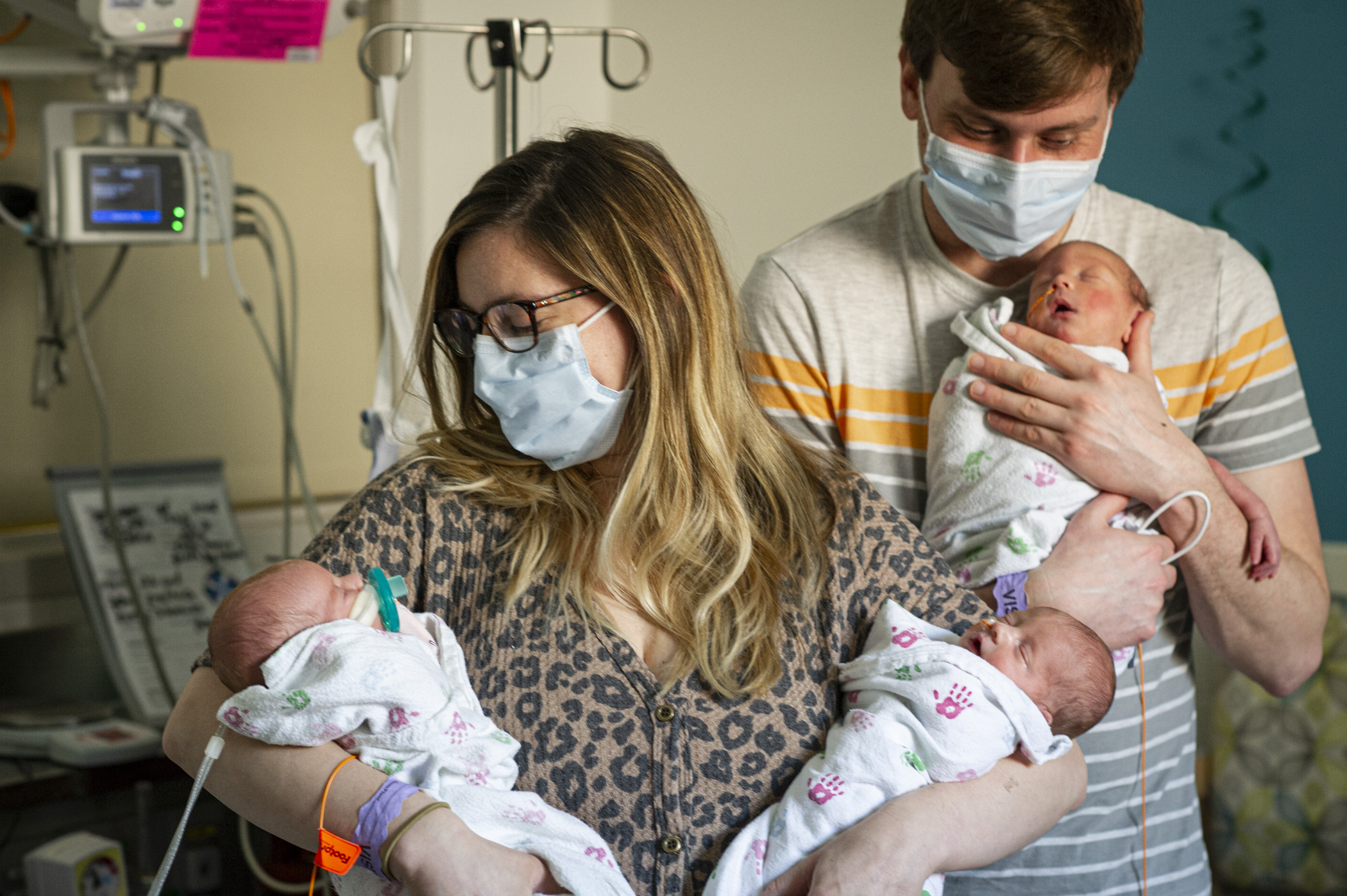 Photos: Chicago NICU Nurse Gives Birth to Triplets During Pandemic ...