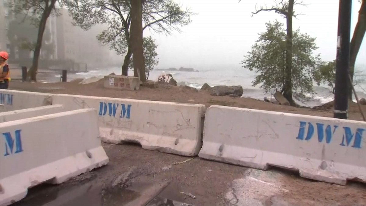 Flood Barriers Go Up Along Lake Michigan – NBC Chicago