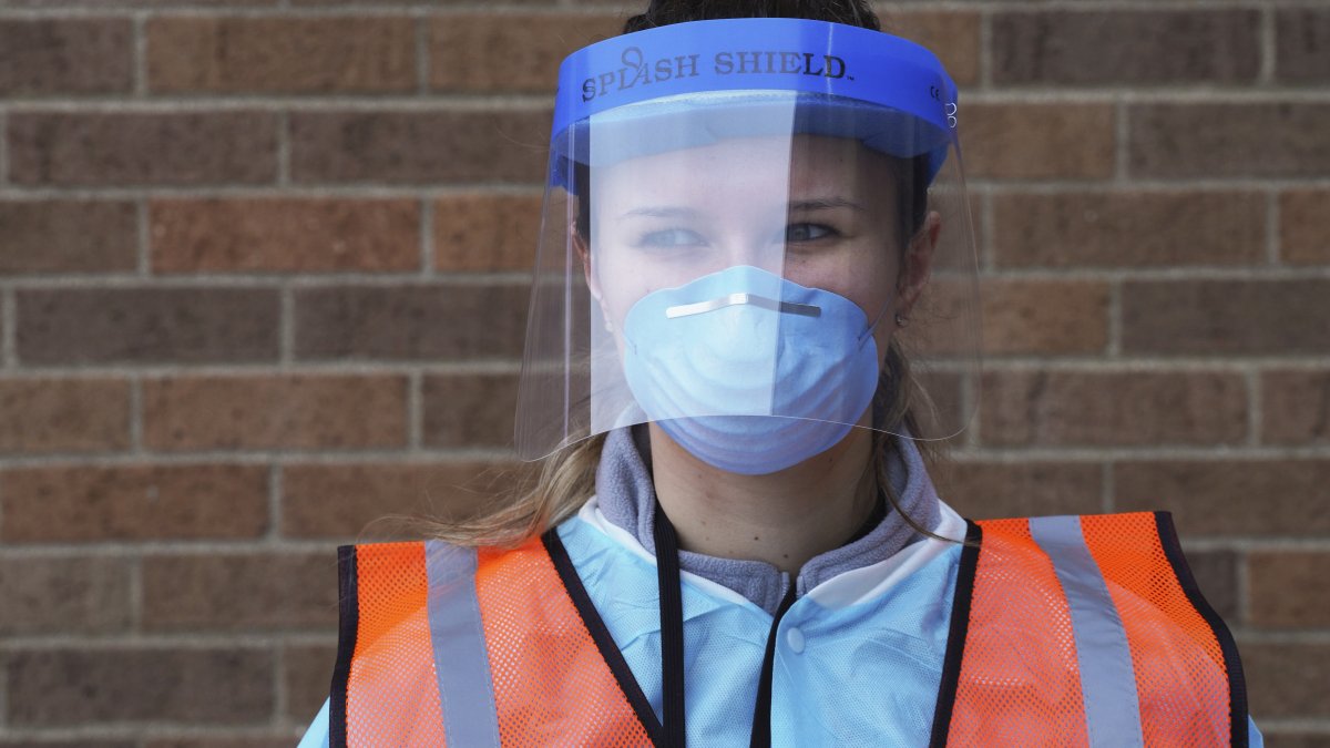 Illinois Coronavirus Updates: PPE, Reopening Debate, Mask Mandates ...