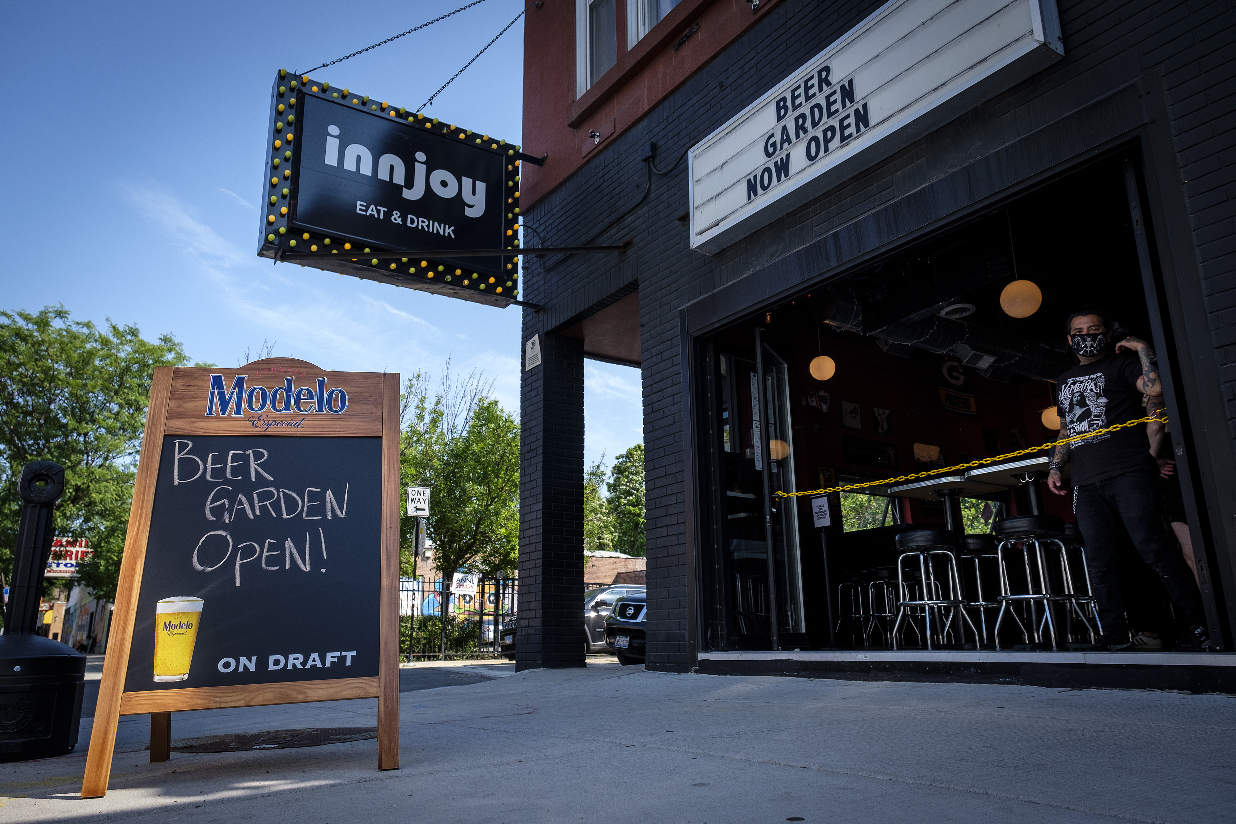 Illinois Coronavirus Updates: Chicago Moves to Phase Four Friday, New ...