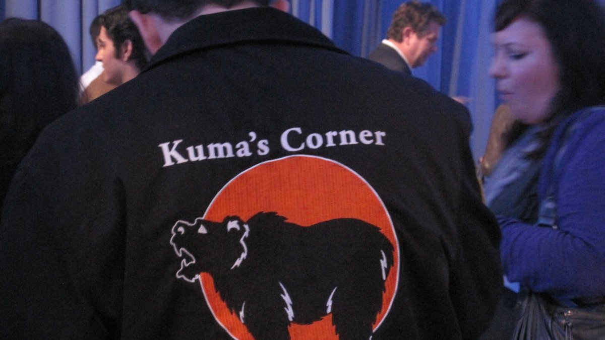 Kuma’s Corner set to serve up dessert treats, gourmet hot dogs at ...