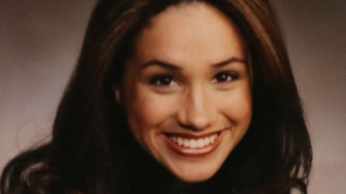 Meghan Markle’s Northwestern Sorority Releases Throwback Portrait – NBC ... Meghan Markle’s Northwestern Sorority Releases Throwback Portrait – NBC ...