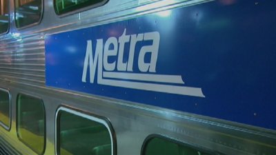 Metra train strikes vehicle in suburban Arlington Heights Saturday ...