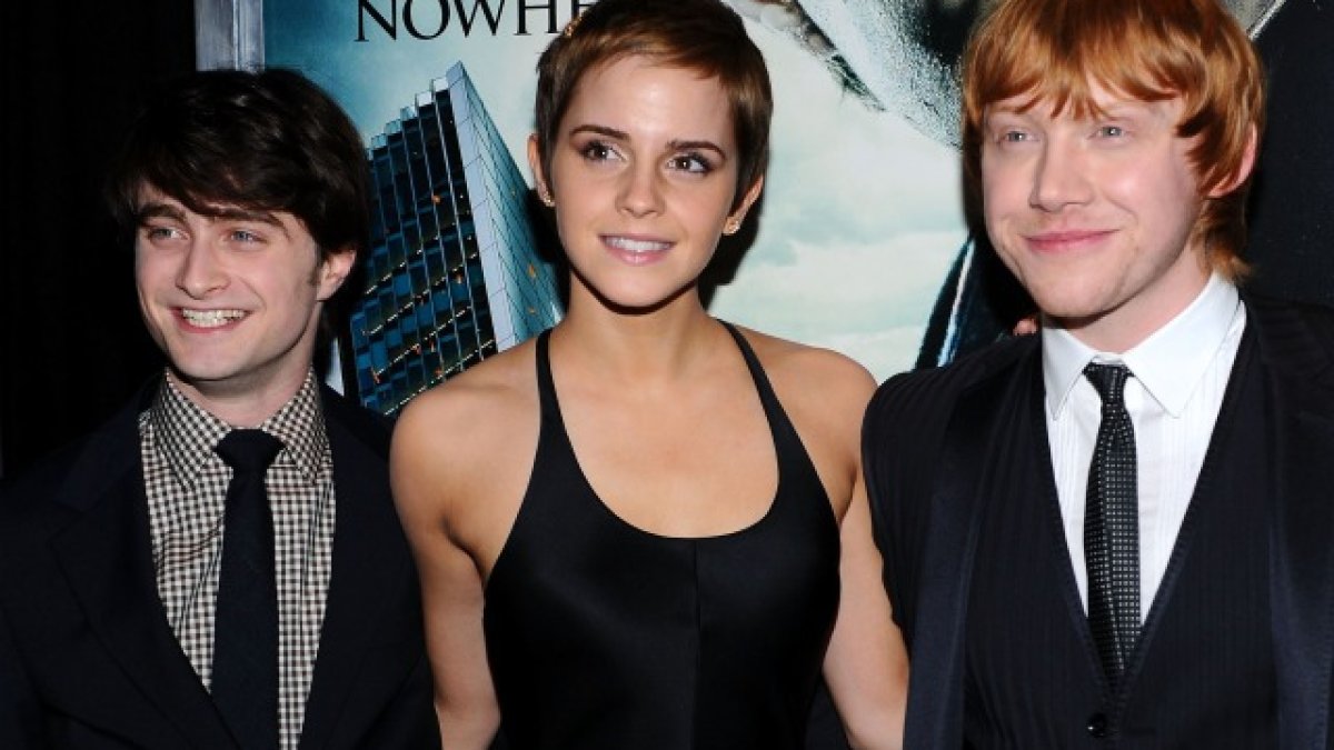 Daniel Radcliffe on Kissing “Potter” Actress and the Series Final Film ...