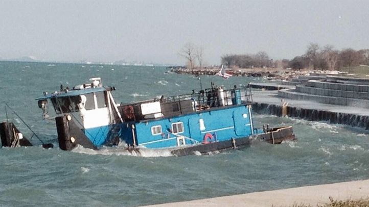 Four Rescued From Sinking Boat On Lake Michigan – NBC Chicago