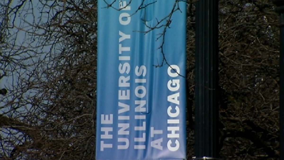 Robots Will Soon Deliver Food, Groceries Near UIC Following Green Light ...