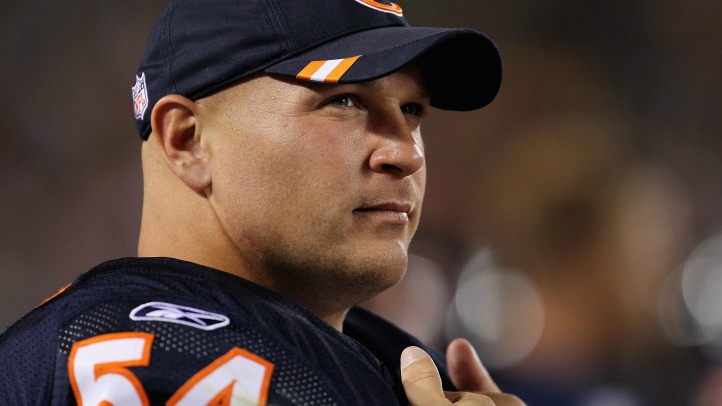 Urlacher’s Mother Passes Away – NBC Chicago