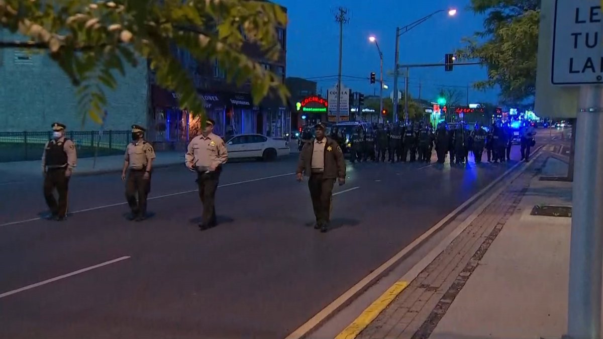 Heavy Police Response Seen in Cicero After Violence Erupts – NBC Chicago