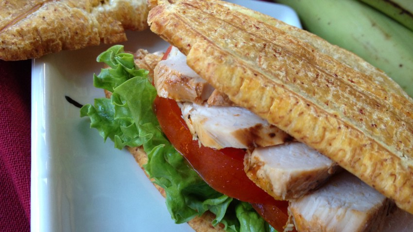 Enjoy a Puerto Rican Sandwich With Plantains And Seasoned Chicken – NBC ...
