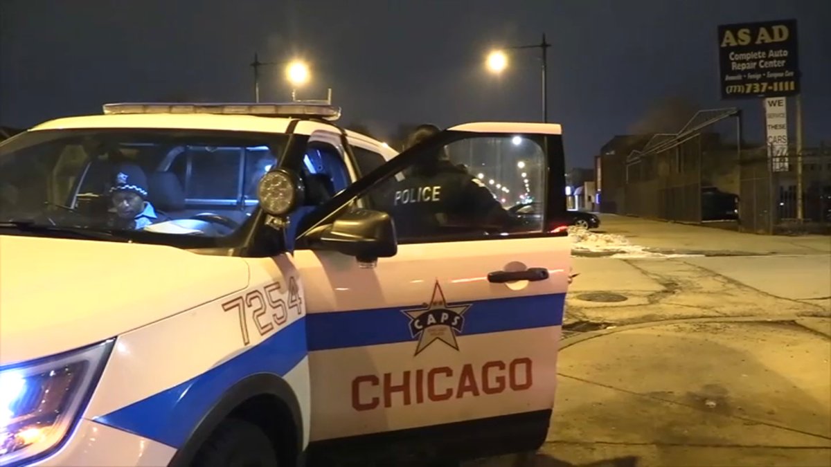 6 Vehicles Stolen From Chicago Auto Shop – NBC Chicago