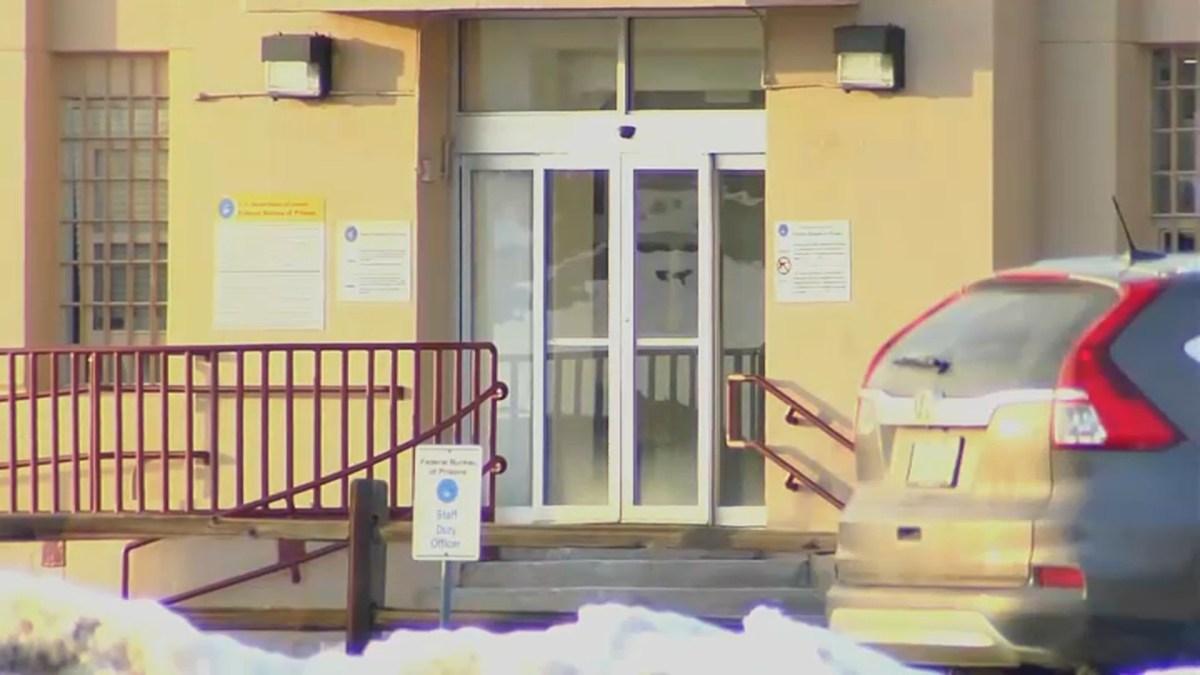 Watch Live Outside Colorado Prison Where Rod Blagojevich Was Housed ...