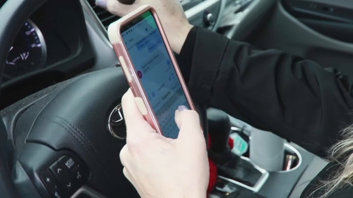Indiana Senate Approves $500 Fine for Holding Phone While Driving – NBC ...