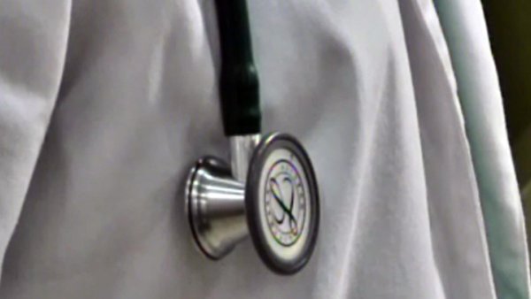 Chicago doctor Michael Close charged with practicing medicine without ...