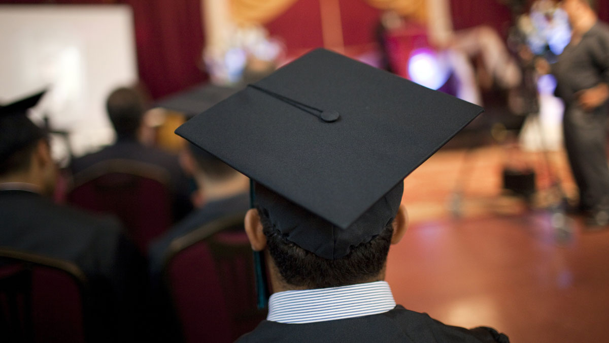Chicago’s 2020 High School Seniors to Get Virtual Commencement With ...