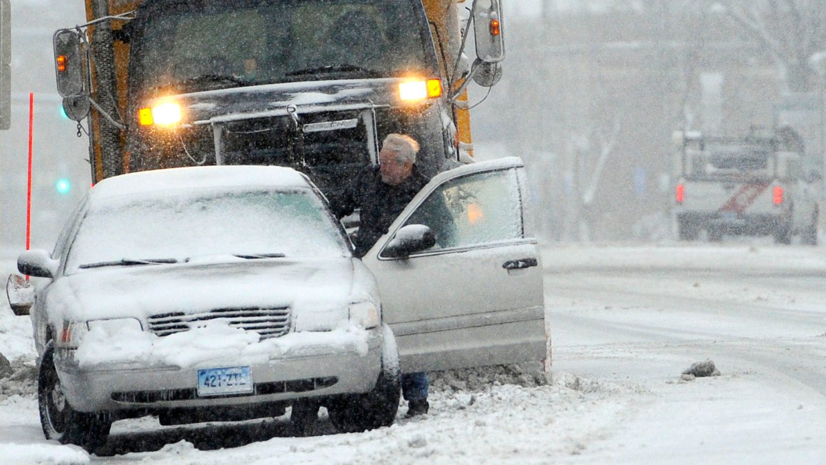 Winter Overnight Parking Ban Begins Tuesday Across Chicago – NBC Chicago