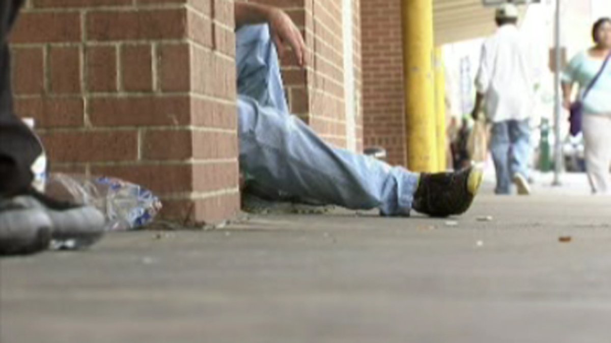 White House Vows More Federal Aid to Reduce Homelessness in 5 Cities ...