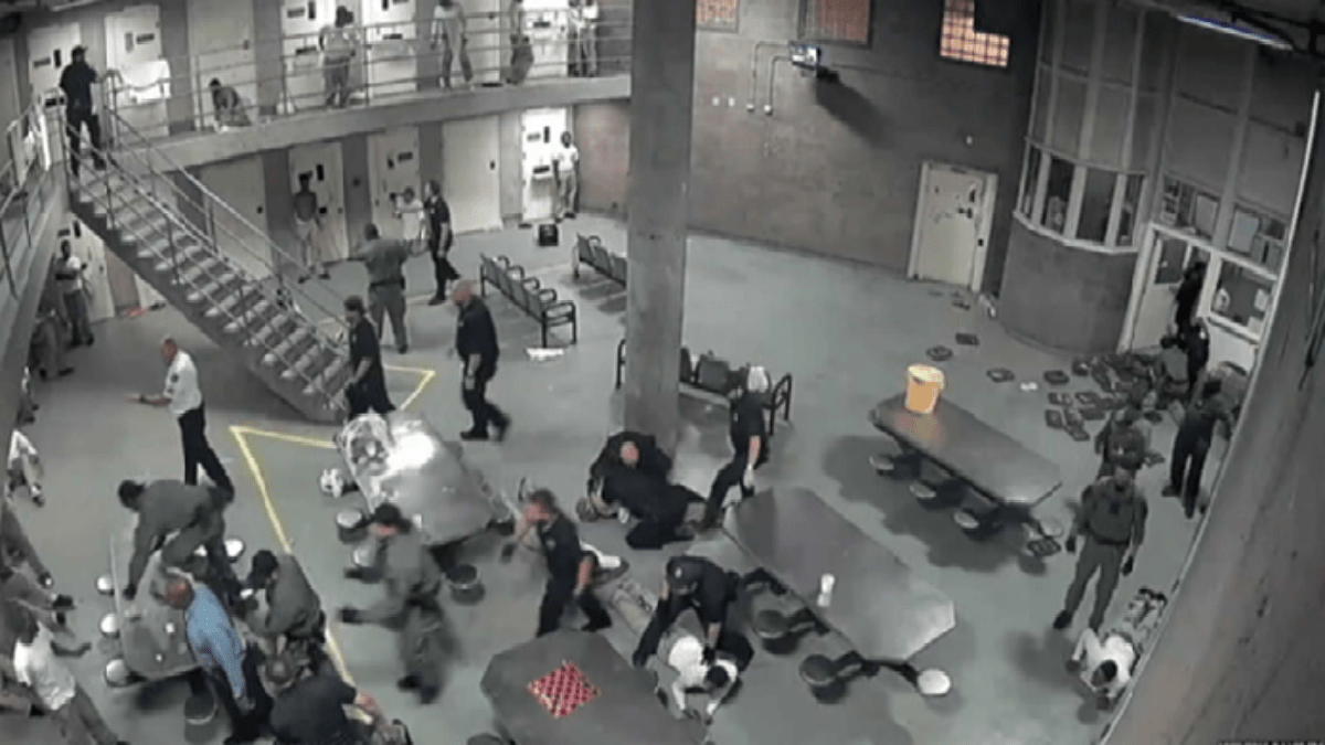 Jail Fight Video Released After 8 Inmates, 2 Officers Injured – NBC Chicago