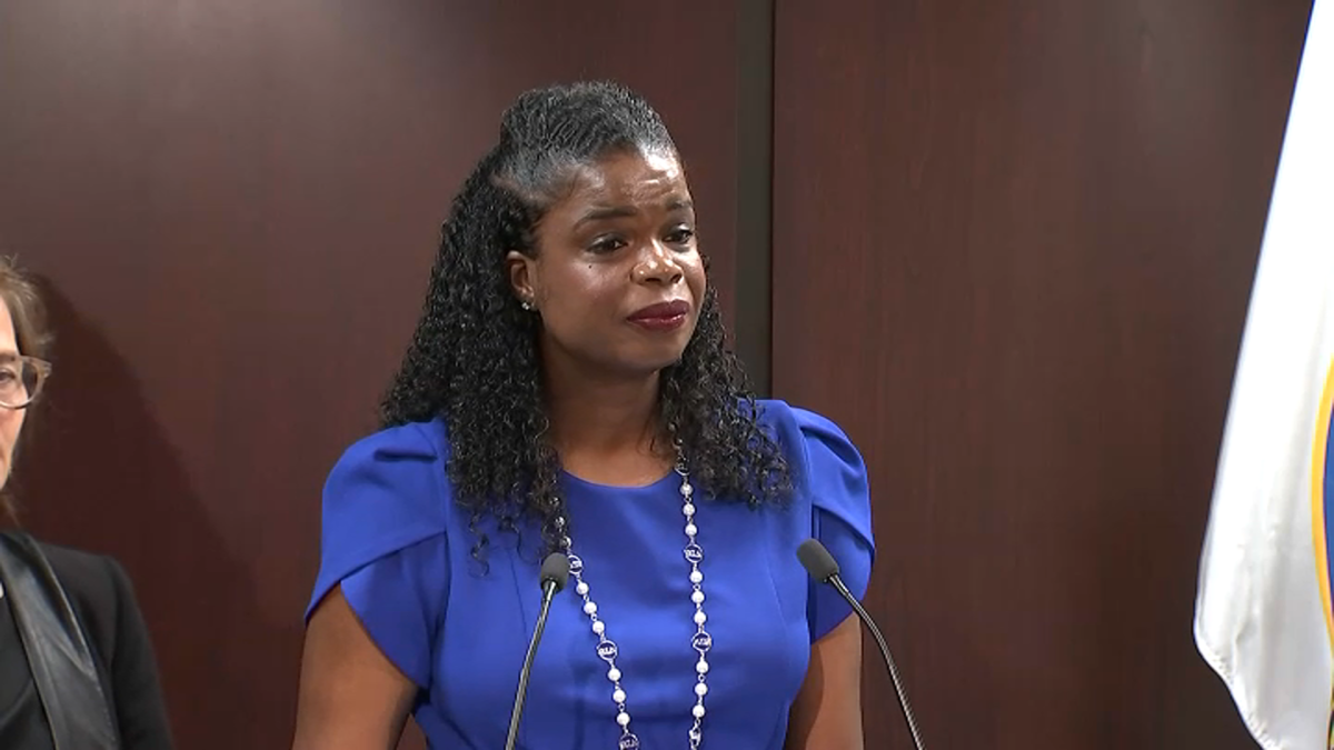 Kim Foxx Calls for Chicago FOP President to Resign Following Riot ...