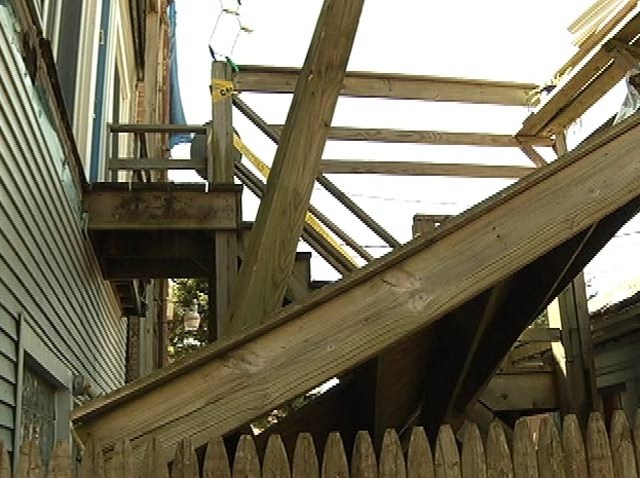Porch Collapse Injures 4 in Lakeview – NBC Chicago