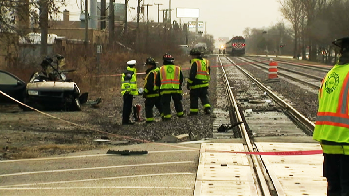 1 Killed When Metra Train, Car Collide on Northwest Side – NBC Chicago