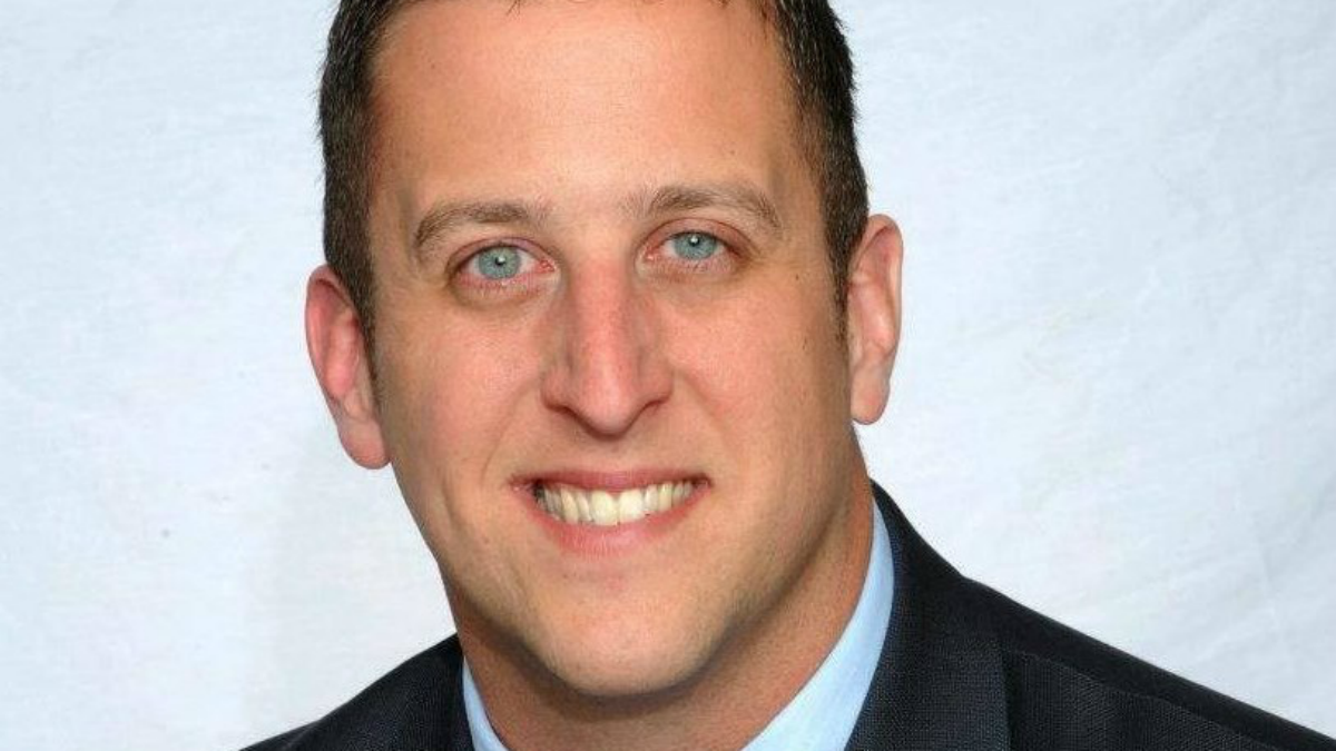 Sen. Hastings Hedges Bets With 2 Possible Campaigns – NBC Chicago