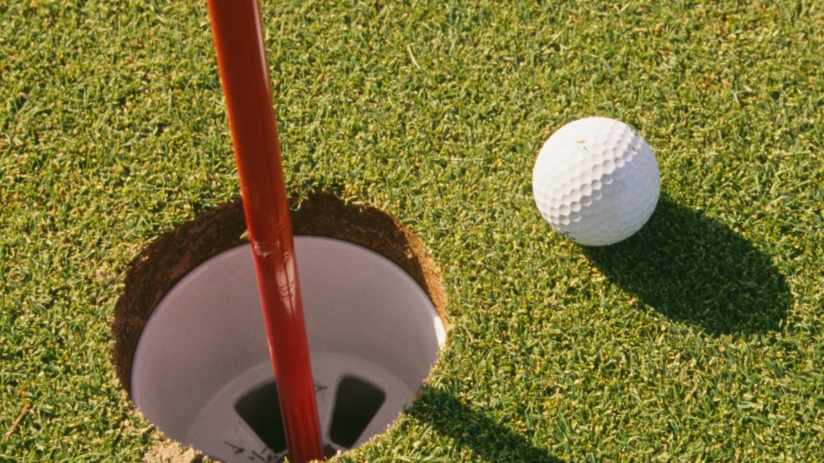 Four Chicago-Area Golf Courses Ban Women – NBC Chicago