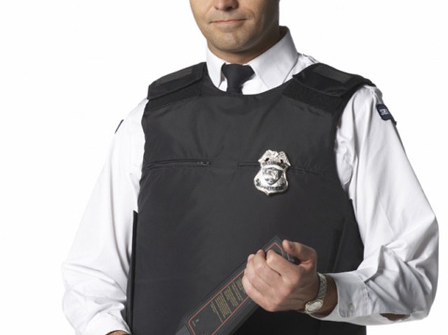 Police Impersonator Busted at Chicago School – NBC Chicago