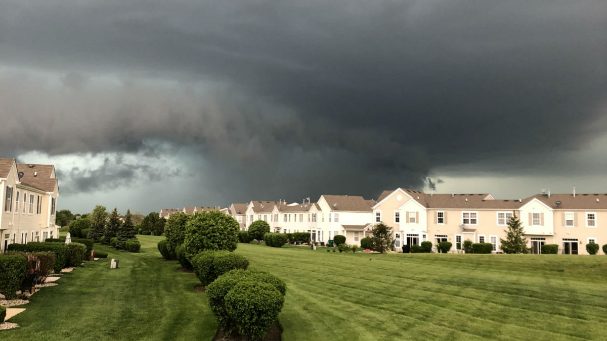 Chicago Weather Photos: Storms Slam Illinois With High Winds, Large ...