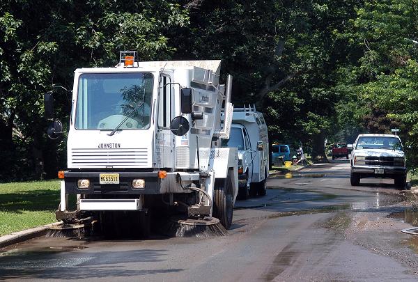 Driver Injured After Rear-Ending Street Sweeper in Volo – NBC Chicago