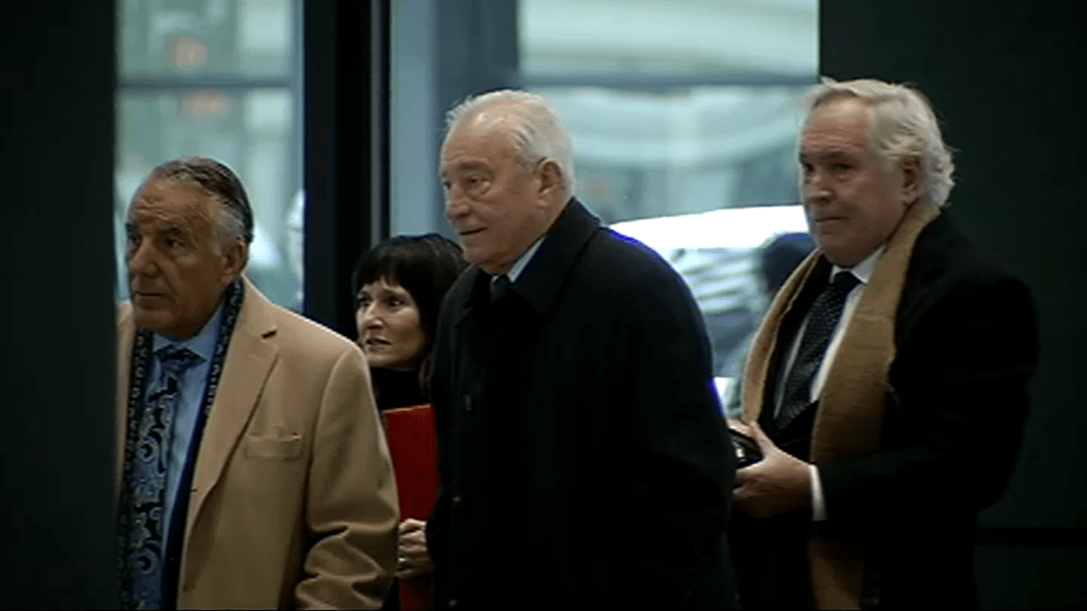 Judge Tells Ex-Ald. Edward Vrdolyak to Report to Prison Nov. 30 – NBC ...