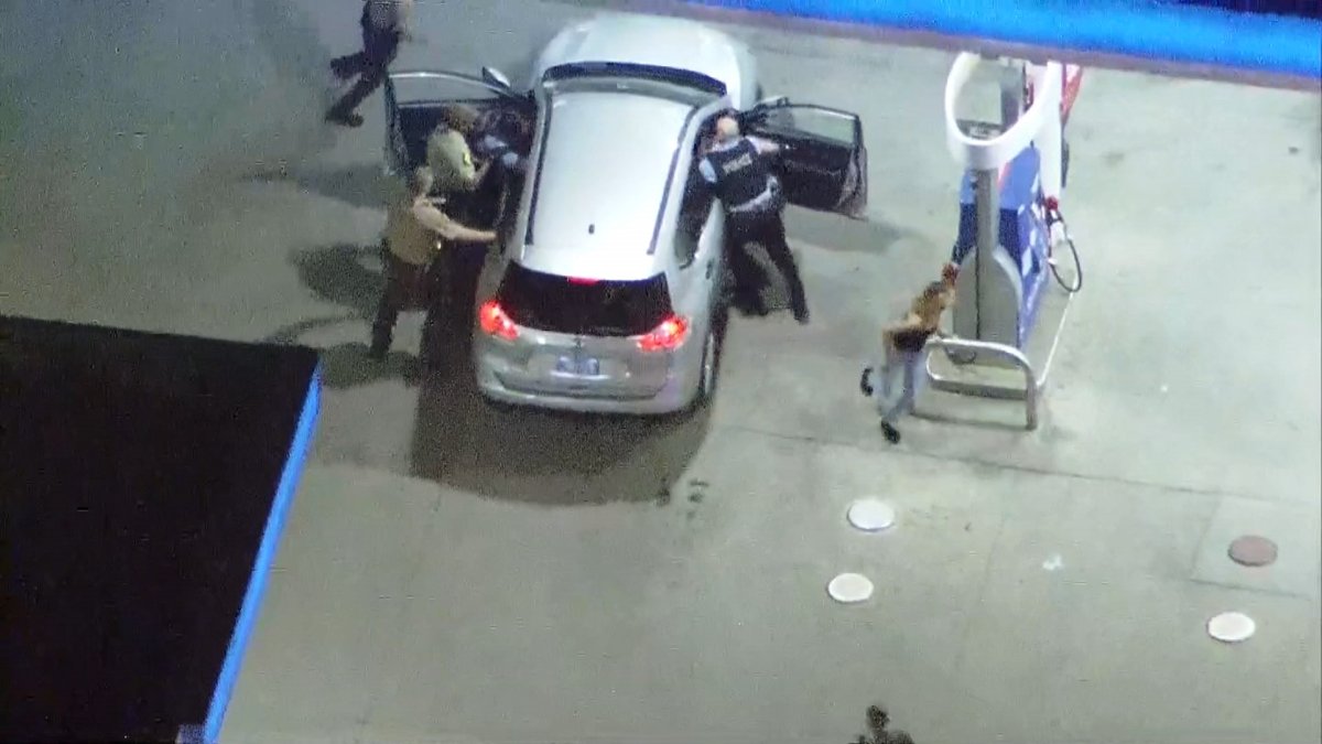 At Least 1 Suspect in Custody After Police Chase Through Streets of ...
