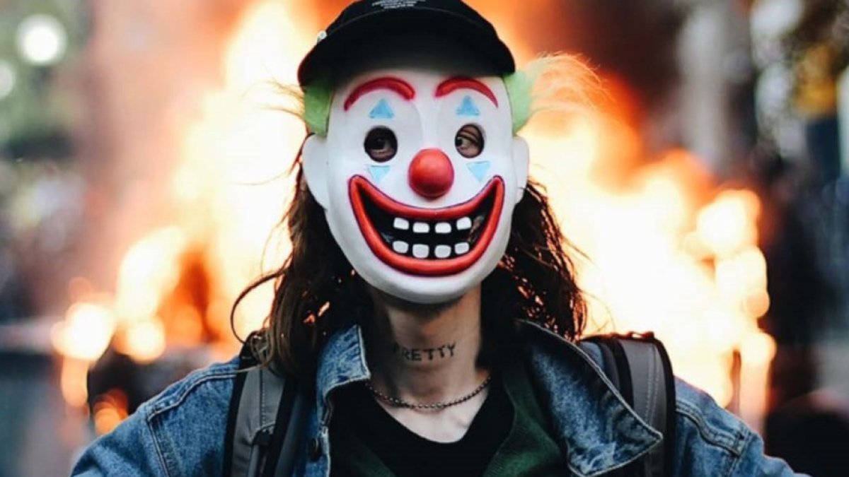 Pilsen Man Admits He Set Fire to a CPD Vehicle While Wearing Joker Mask ...