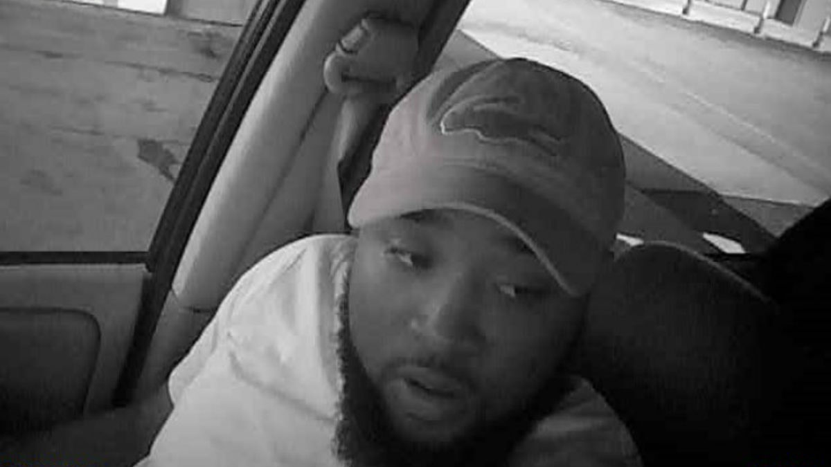 Black Disciples Leader Among 23 Arrested in Federal Drug, Gun Busts ...