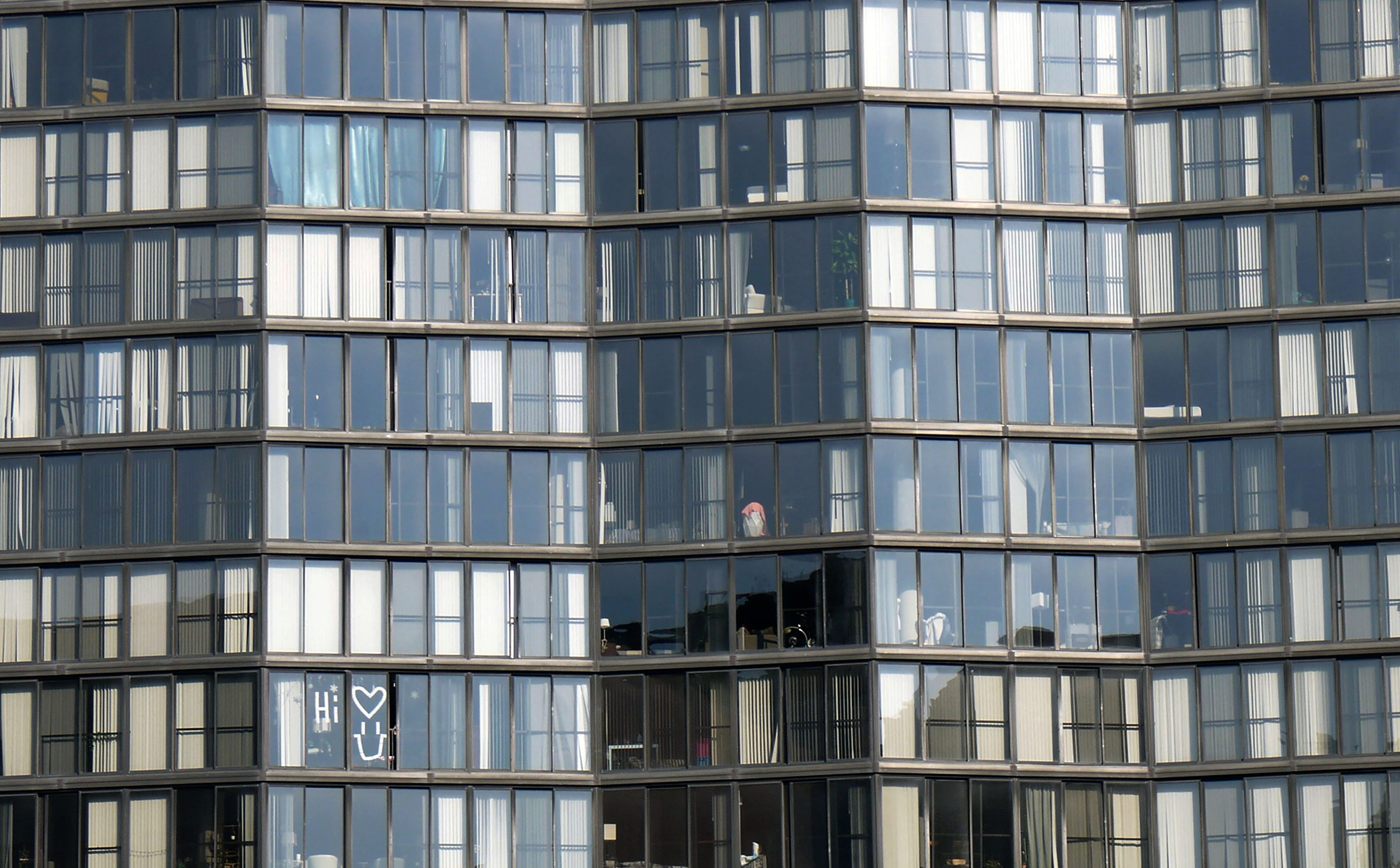 Chicago to Ask Building Managers to Limit Number of Guests Residents ...