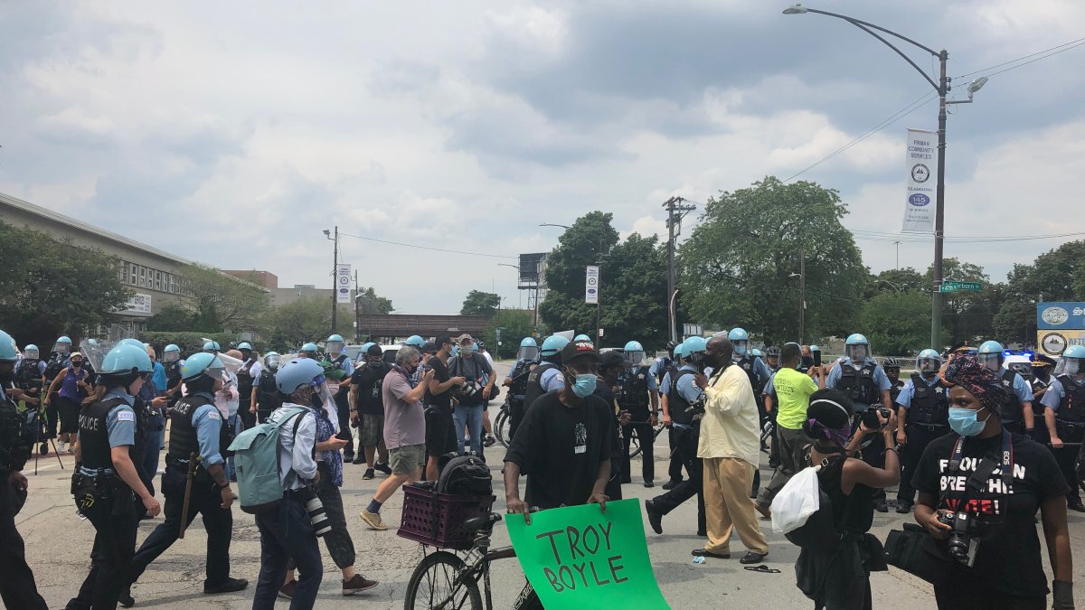 Here’s a Look at Protesters Marching the Streets of Chicago Saturday ...