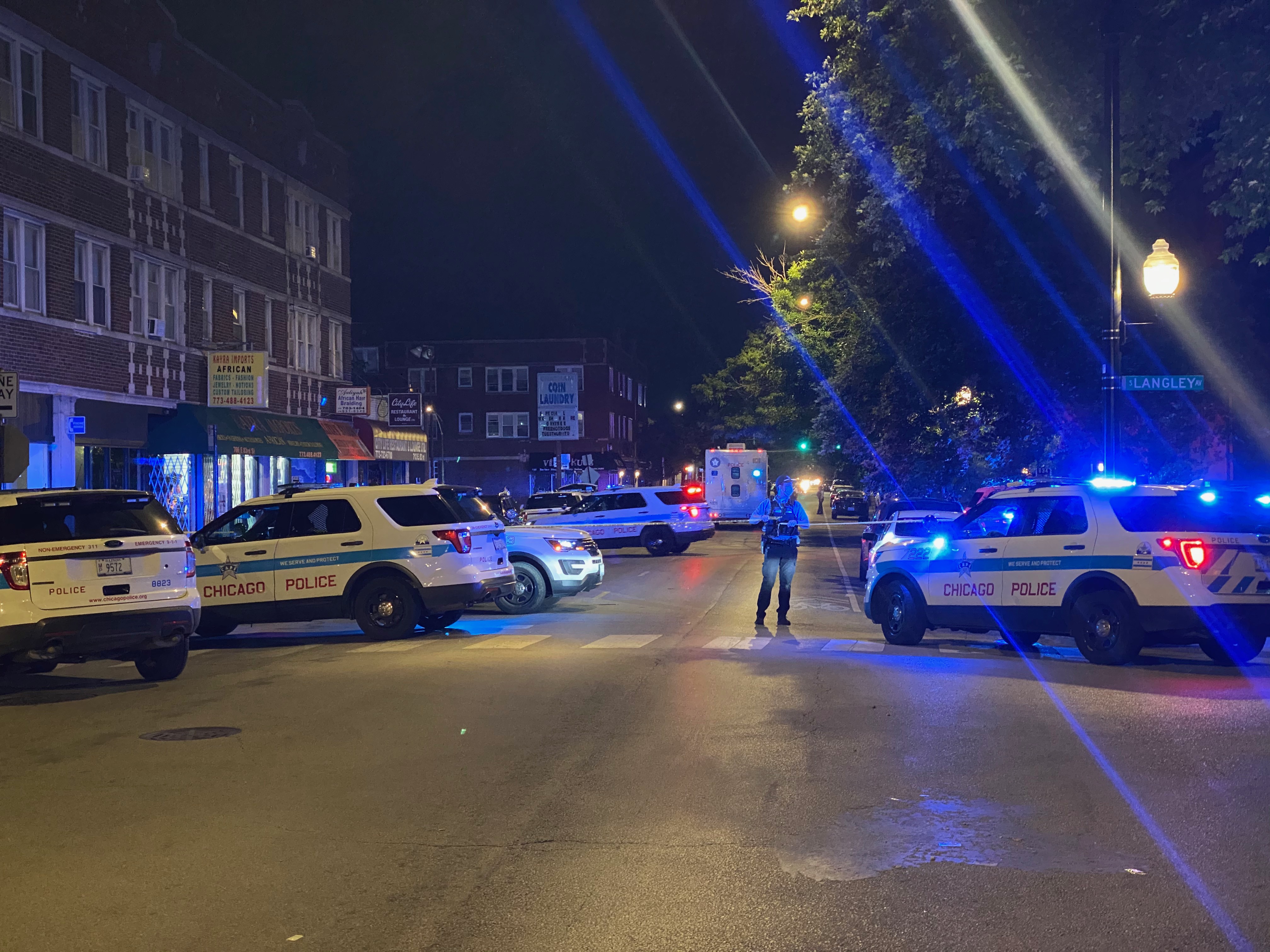Suspect in Custody After Shootout With Chicago Police in Chatham – NBC ...