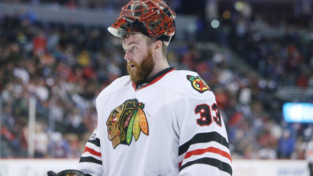 Former Blackhawks Goalie Scott Darling Opens Up on His Future in Hockey ...