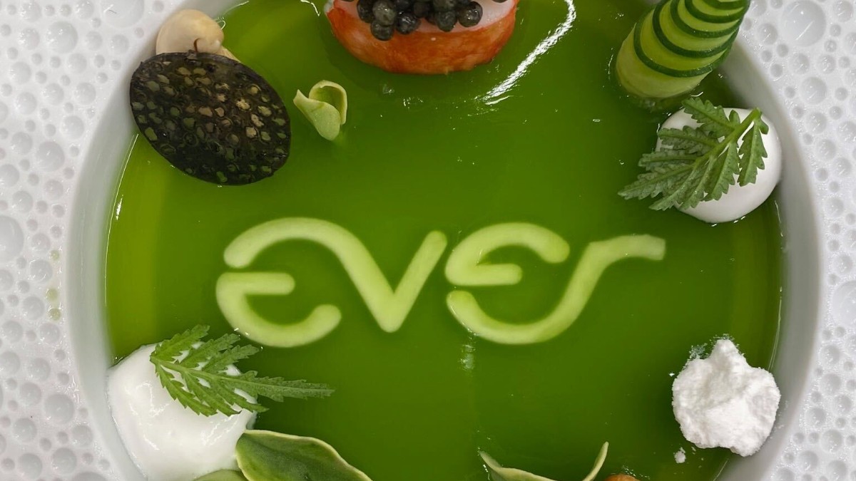 3-Star Michelin Chef Curtis Duffy Shows Off New Chicago Restaurant Ever ...