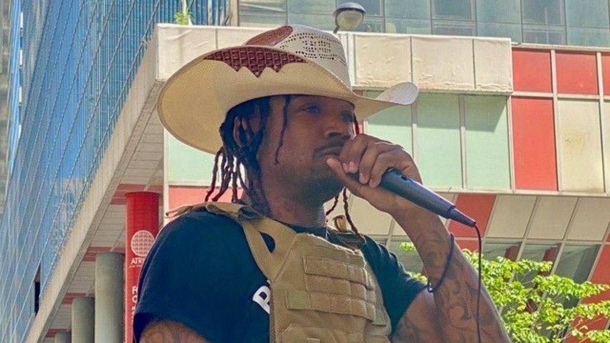 Watch Live: ‘Dreadhead Cowboy’ to Speak After Being Charged With Felony ...