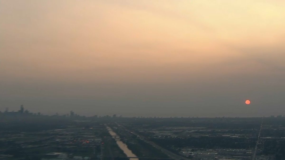 Smoke From West Coast Wildfires Continues to Make for Hazy Chicago-Area ...