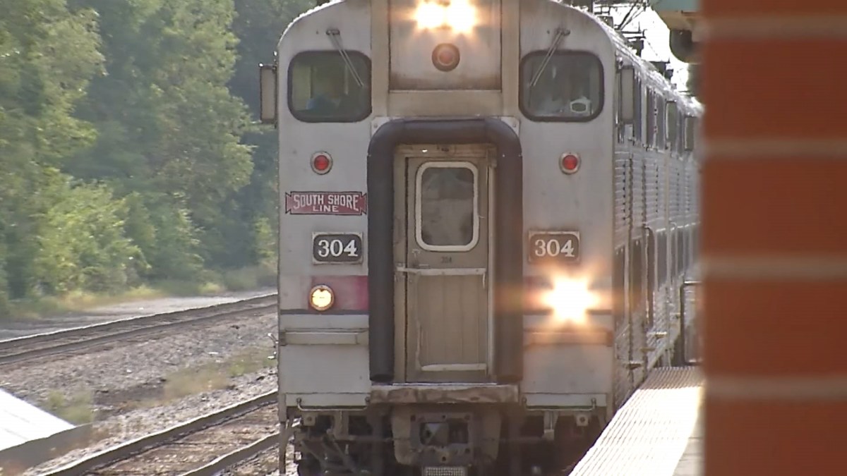 South Shore Line’s ‘Mask-Optional’ Cars Spark Discussion Over ...