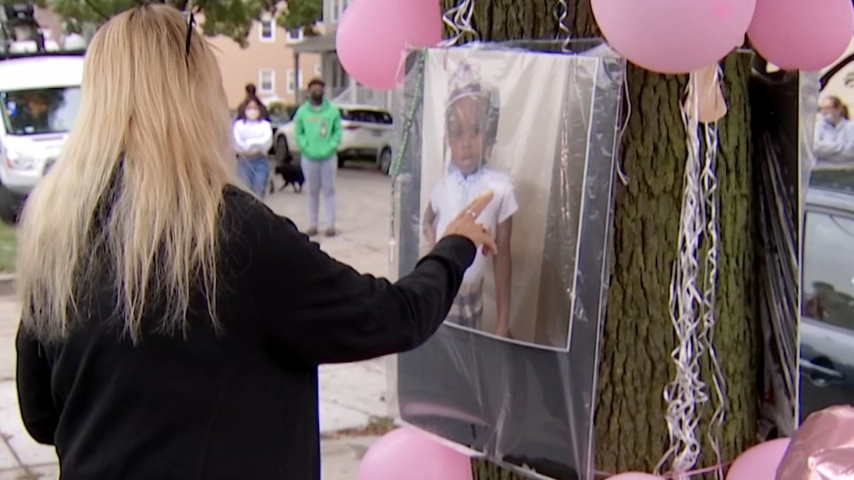 ‘Put the Guns Down:’ Mourners Gather to Honor 8-Year-Old Killed in ...