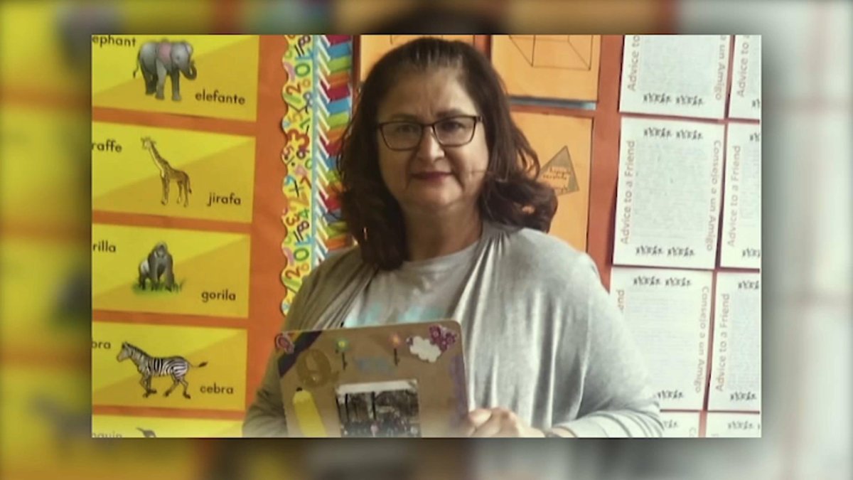 ‘She Was Amazing:’ Daughter Remembers CPS Teacher Who Died From COVID ...