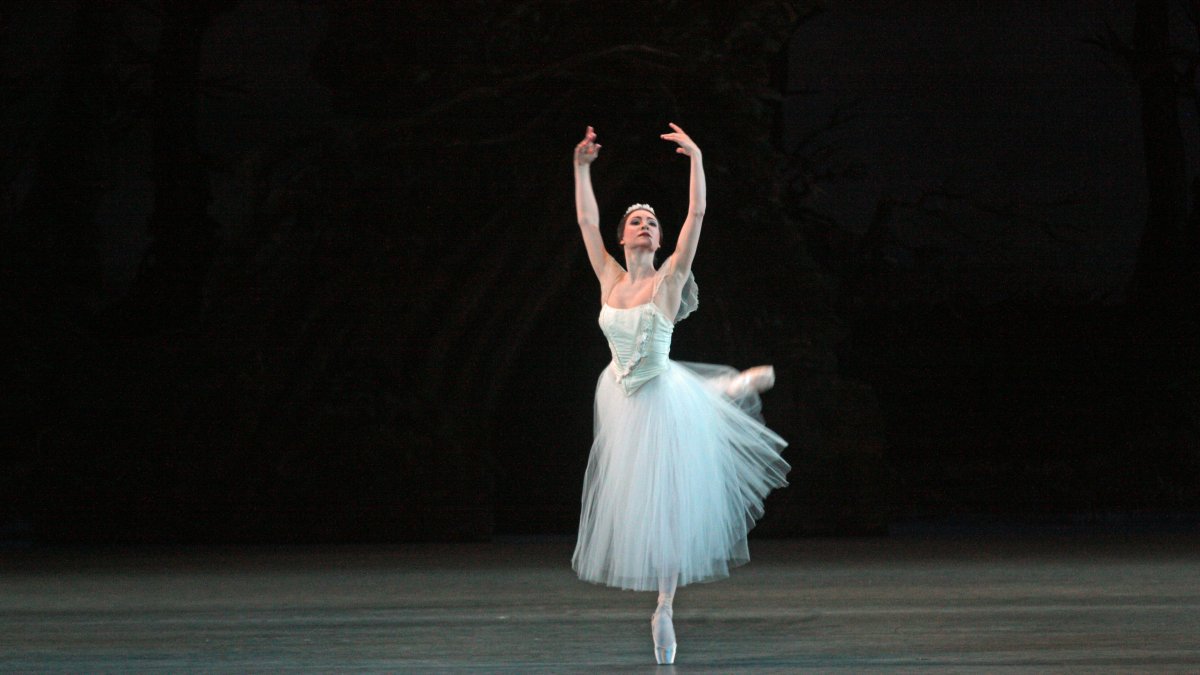 A Night at the Ballet, in Time for ‘Nutcracker’ Season – NBC Chicago