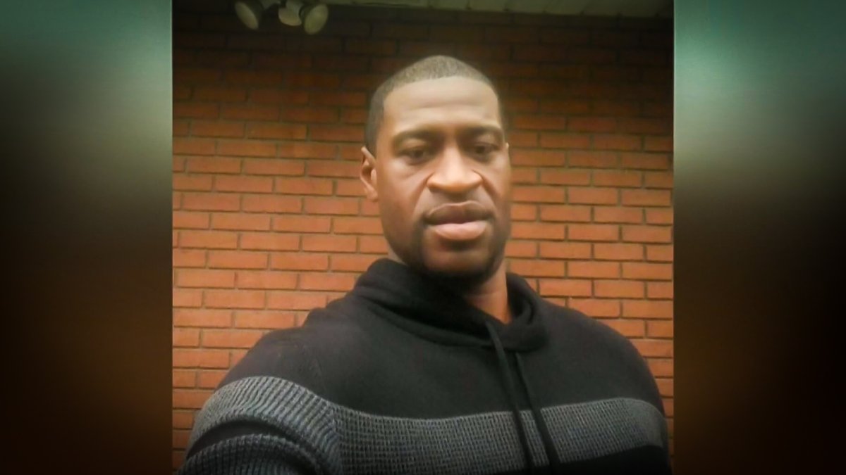 LAPD Investigates Claims of Insensitive George Floyd Photo Passed ...
