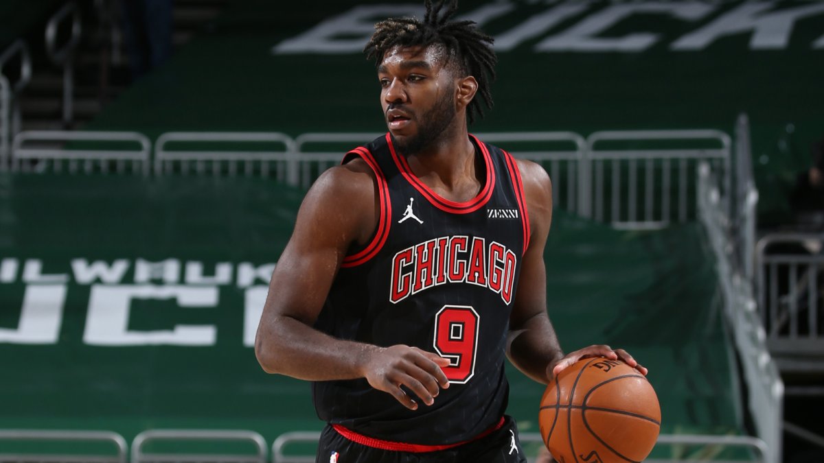 Bulls’ Patrick Williams Relishes, Learns From Guarding Giannis ...