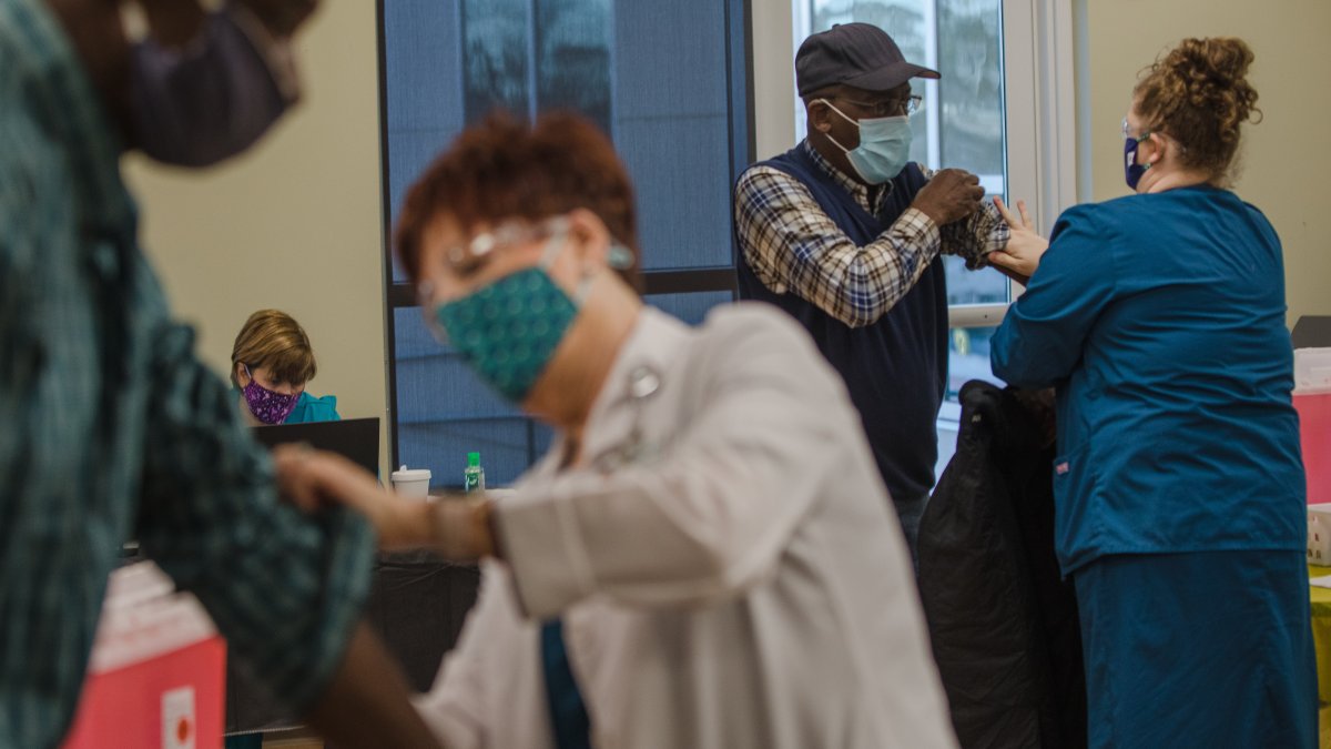 Virus Updates: US Tops 28M Cases; Experts Warn of Variants as States ...