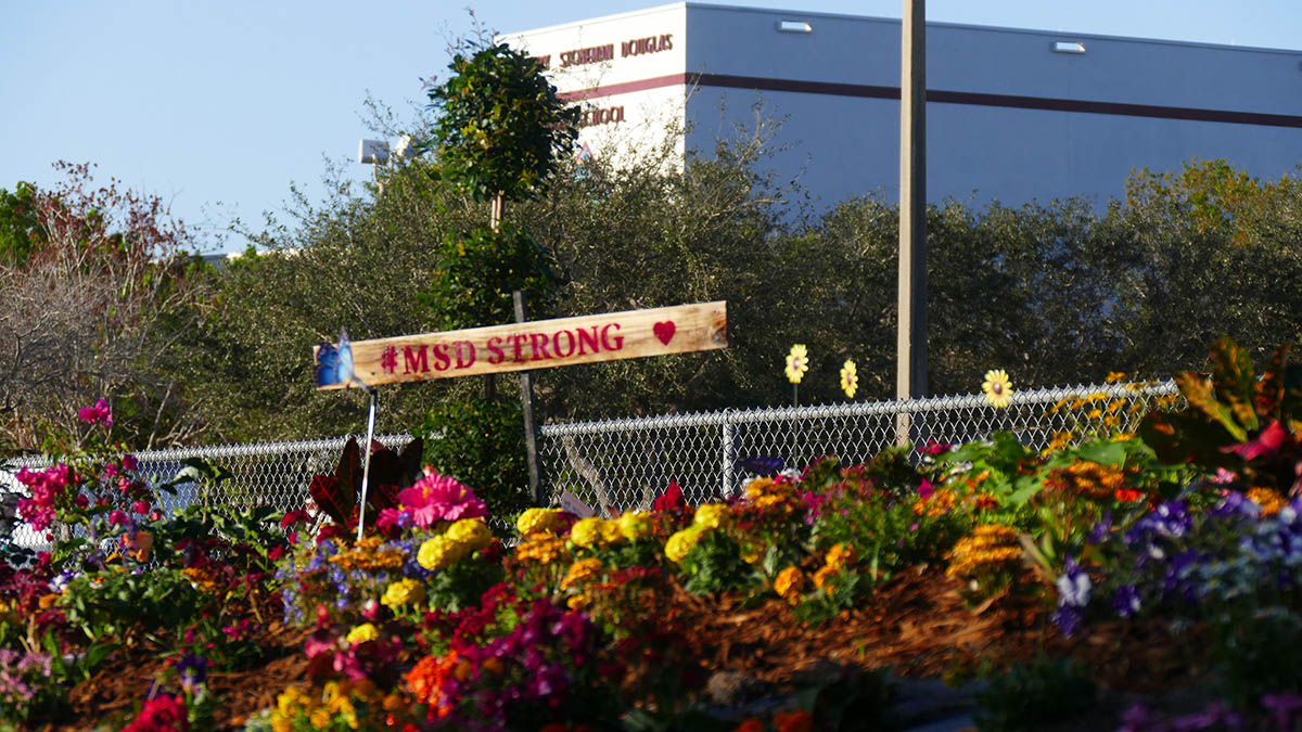 Parkland School Massacre Families Settle Suit With District for $25M ...